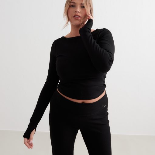 Aim’n Black Ease Ribbed Pants | Wodbúð